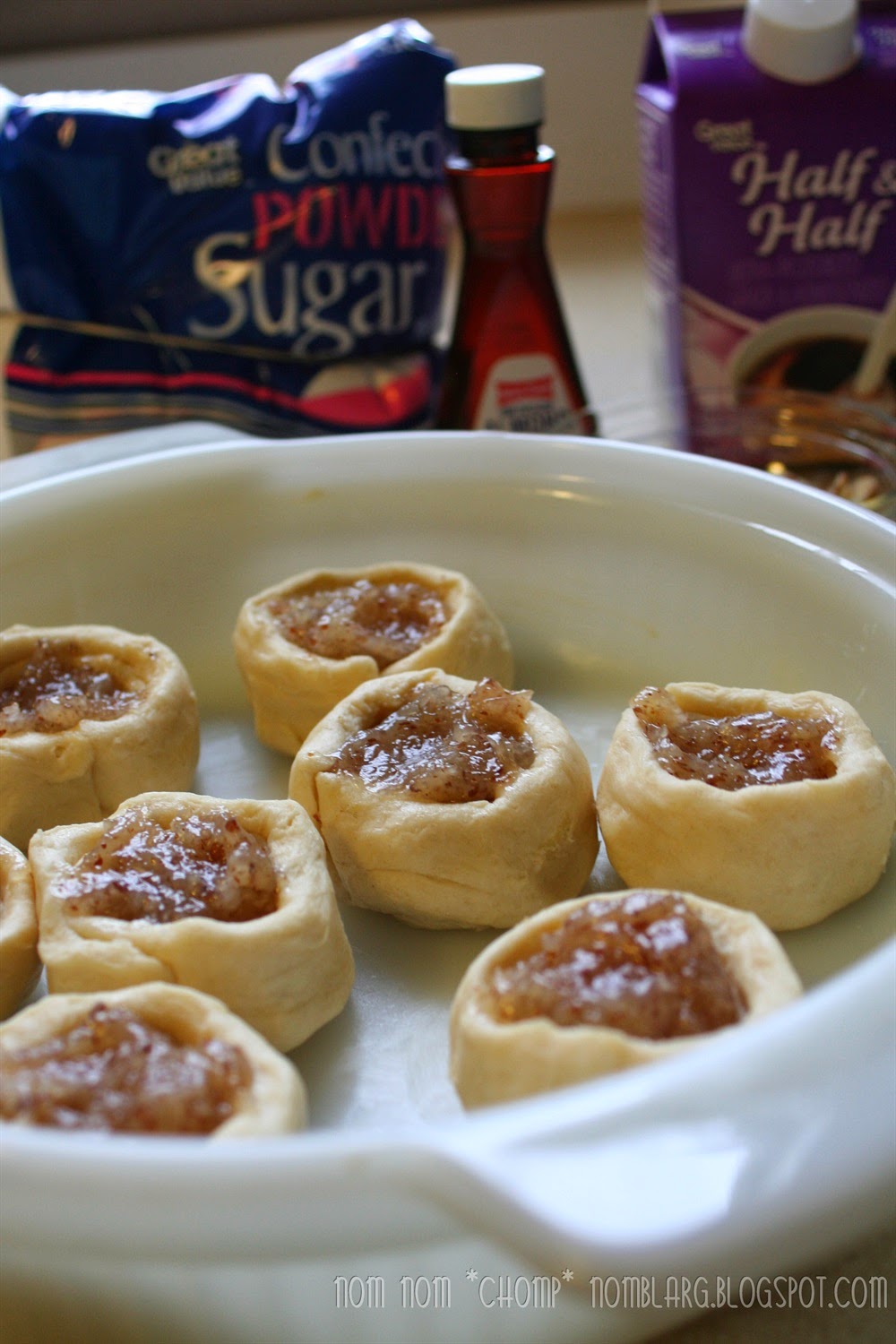 Nom Nom *CHOMP*: Mini Almond Danishes