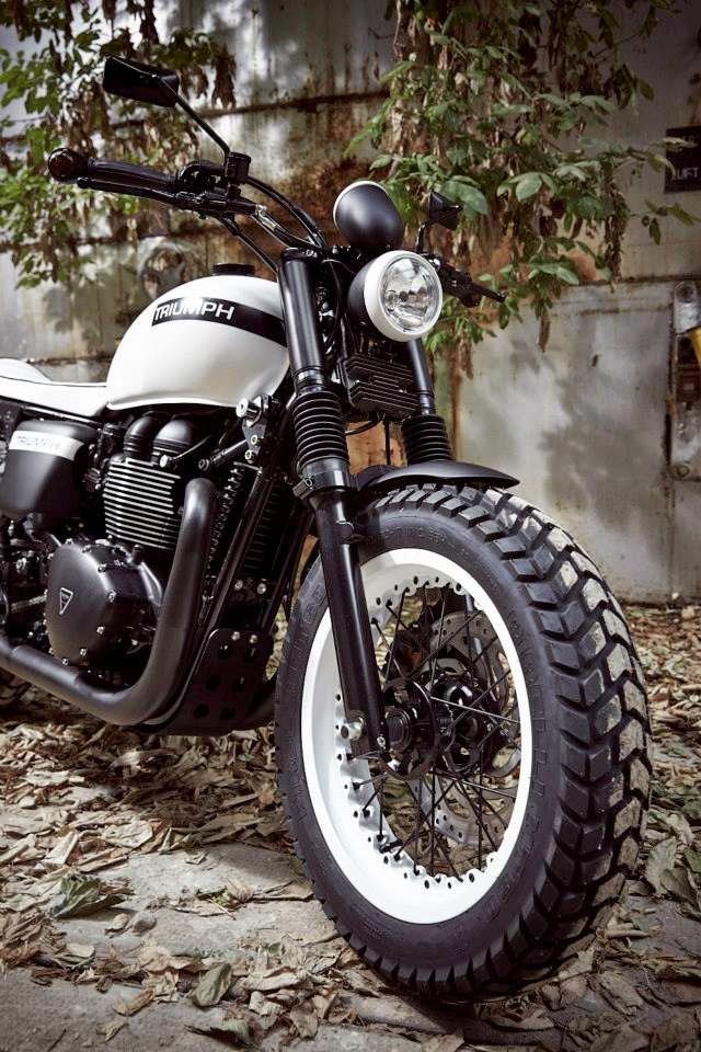 Racing Cafè: Triumph "Great White Bobber" by Rock'n'Ride