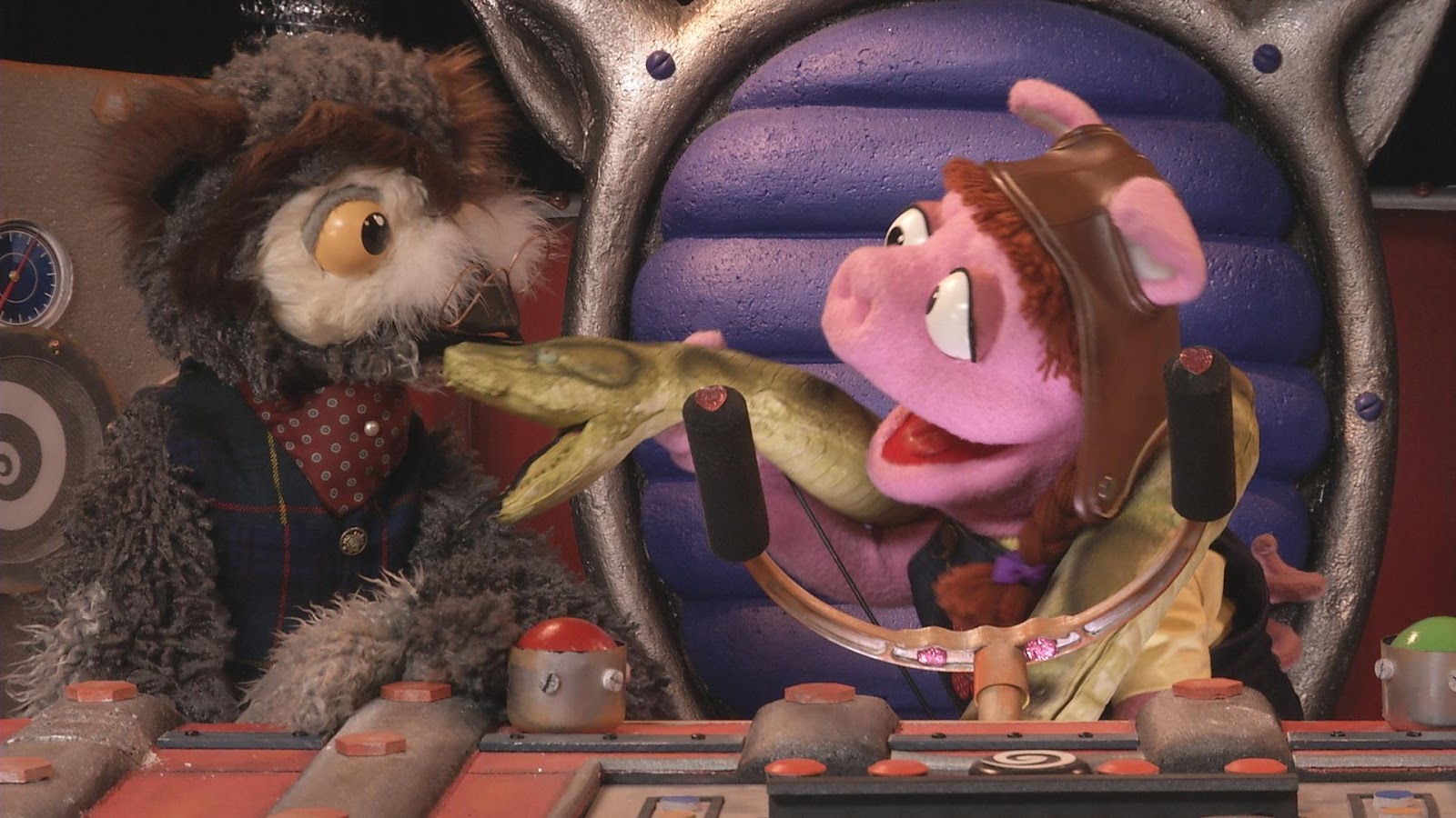 Ashlyn Thia: ZooMoo: It's all animals, all the time + Giveaway!