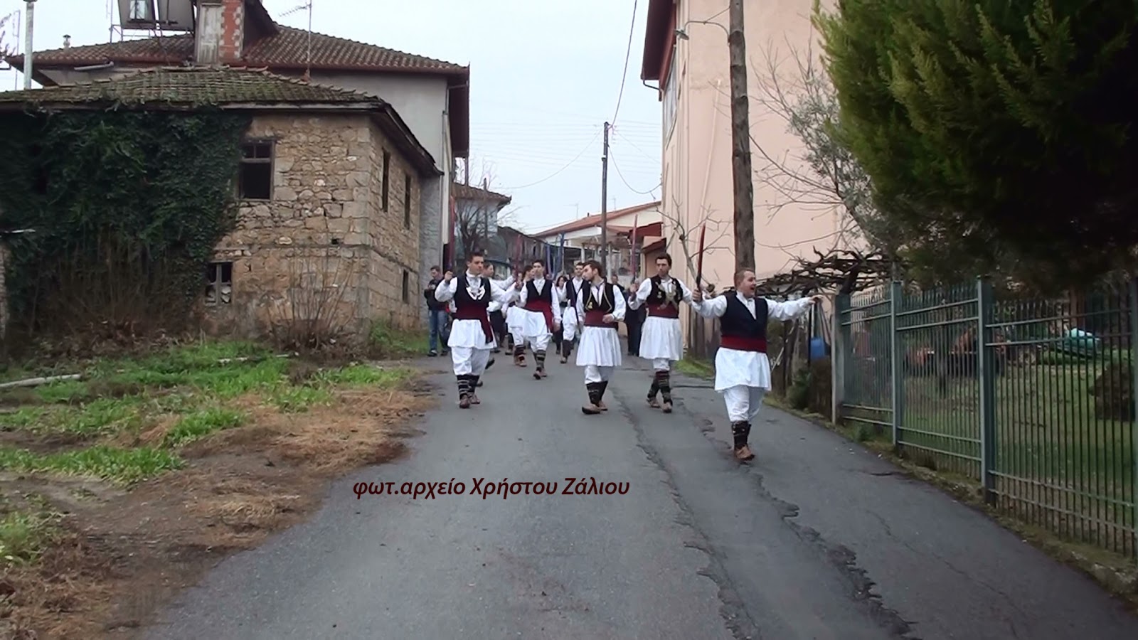 ΕΛΛΗΝΙΚΗ ΠΑΡΑΔΟΣΗ - ΜΑΚΕΔΟΝΙΑ: ΡΟΥΓΚΑΤΣΙΑ ΣΤΑ ΛΕΥΚΑΔΙΑ