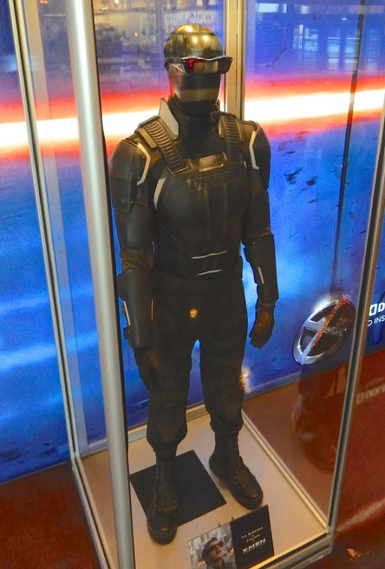 Hollywood Movie Costumes and Props: X-Men: Apocalypse Cyclops movie ...