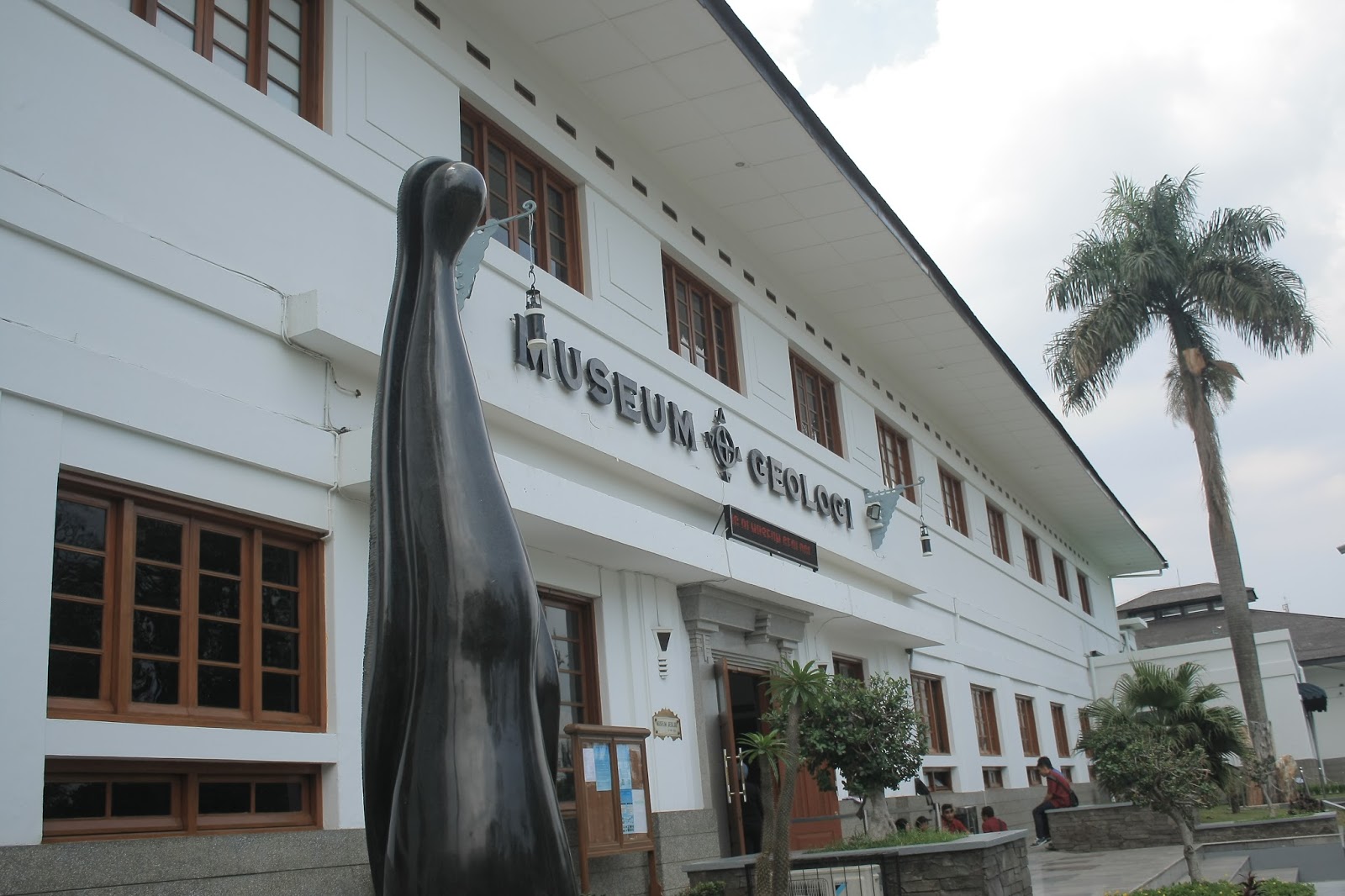 MUSEUM GEOLOGI | VISIT BANDUNG
