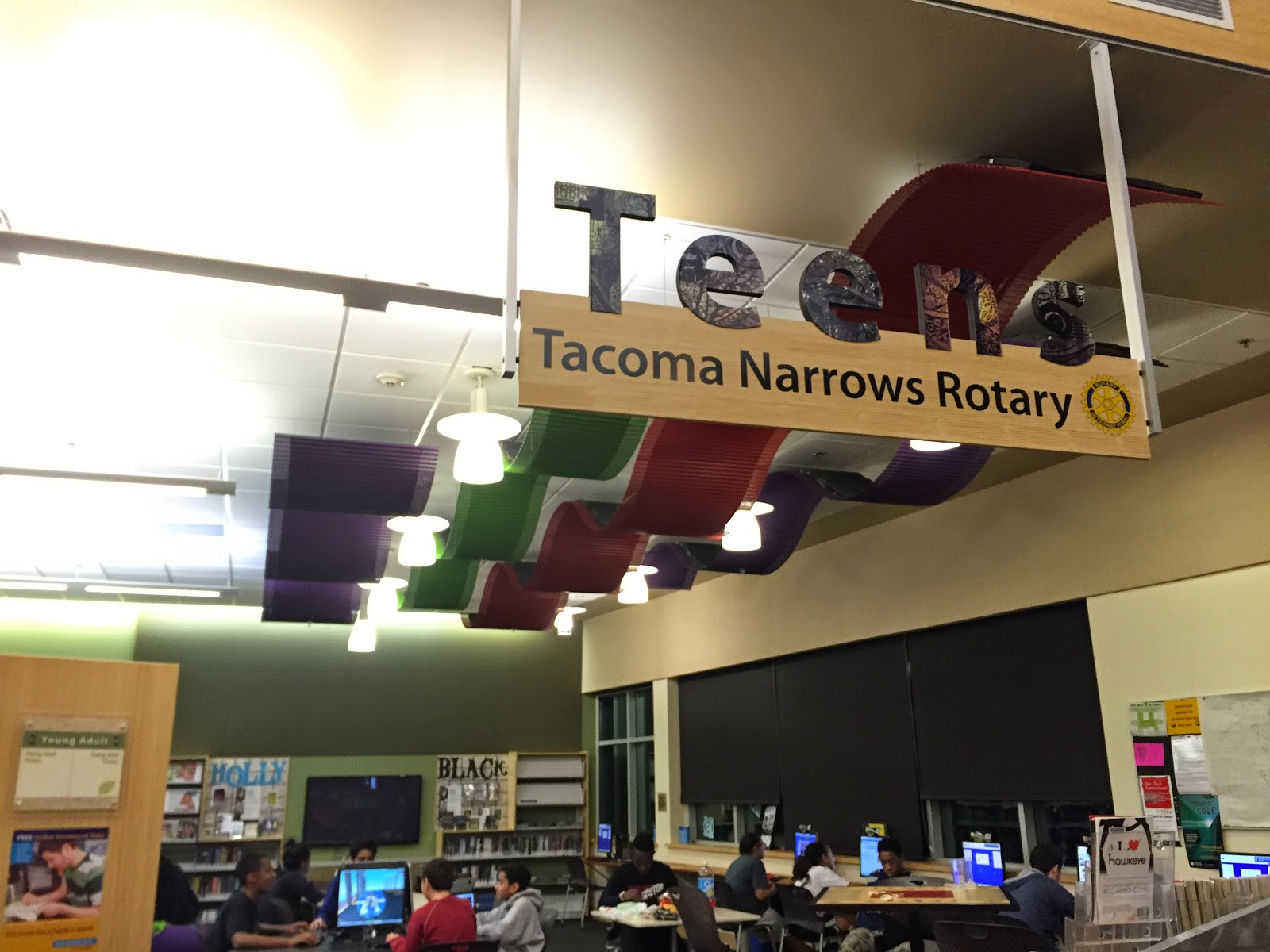 Destination Libraries: Holly Black Visits University Place Library