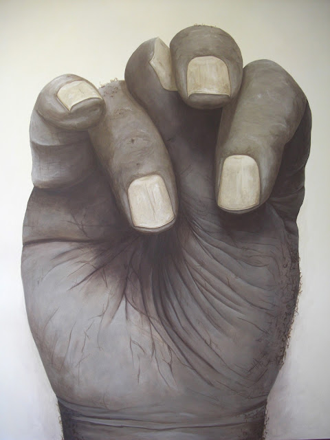 The ragged wren : A helping hand