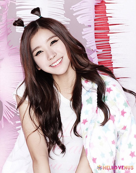 Hello Venus (헬로비너스): Yoo Young (유영)