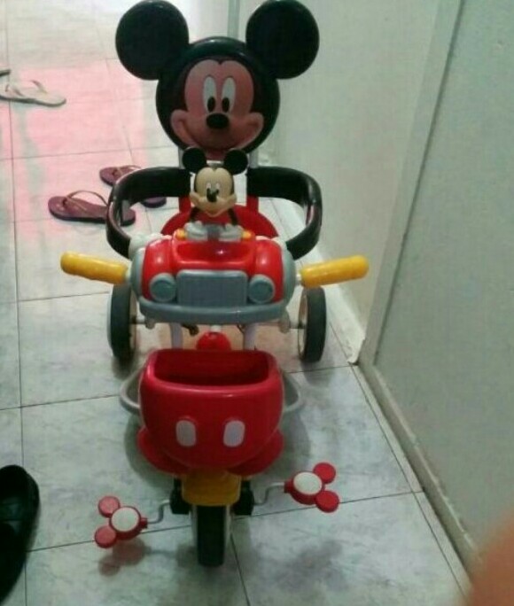 MYBUNDLETOYS2: MICKEY MOUSE Tricycle