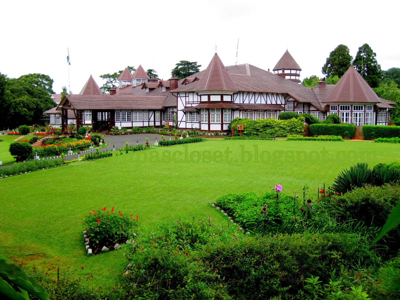 Feelings: Heritage in Harmony, The Raj Bhavan