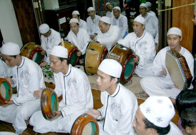 Rebanajeparahadroh - Hadroh Sholawat Nabi - Rebana Habib Syech ...