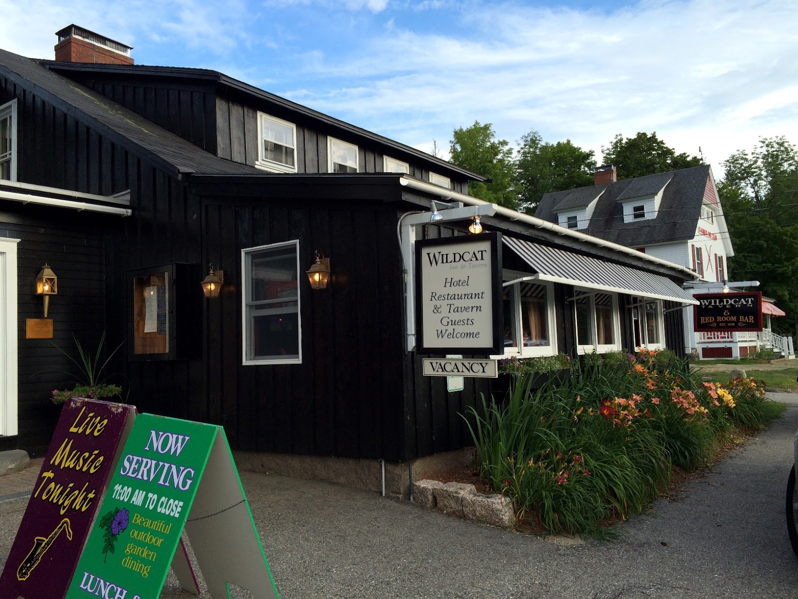 Evan and Lauren's Cool Blog: 8/4/16: Wildcat Inn and Tavern Lovely ...