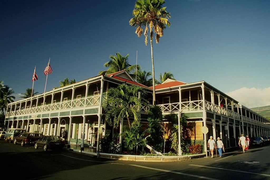 Free Wallpapers: Biggest Buildings In And Beutiful Colourful Lights ...