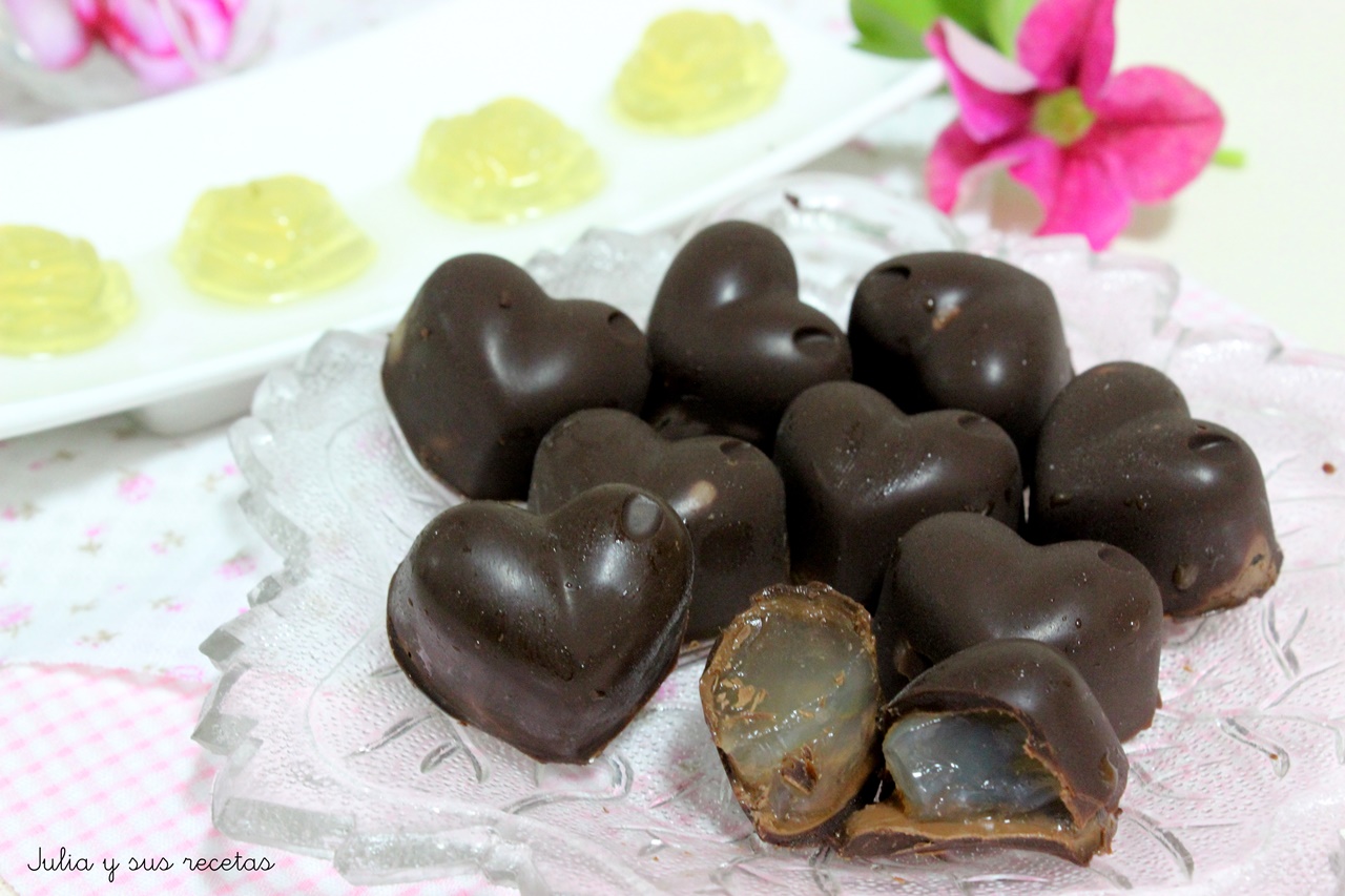 JULIA Y SUS RECETAS: Bombones de chocolate negro y té verde