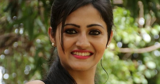 Desi Actress Pictures: Sonal Singh Stills In Black Dress At Koothan ...