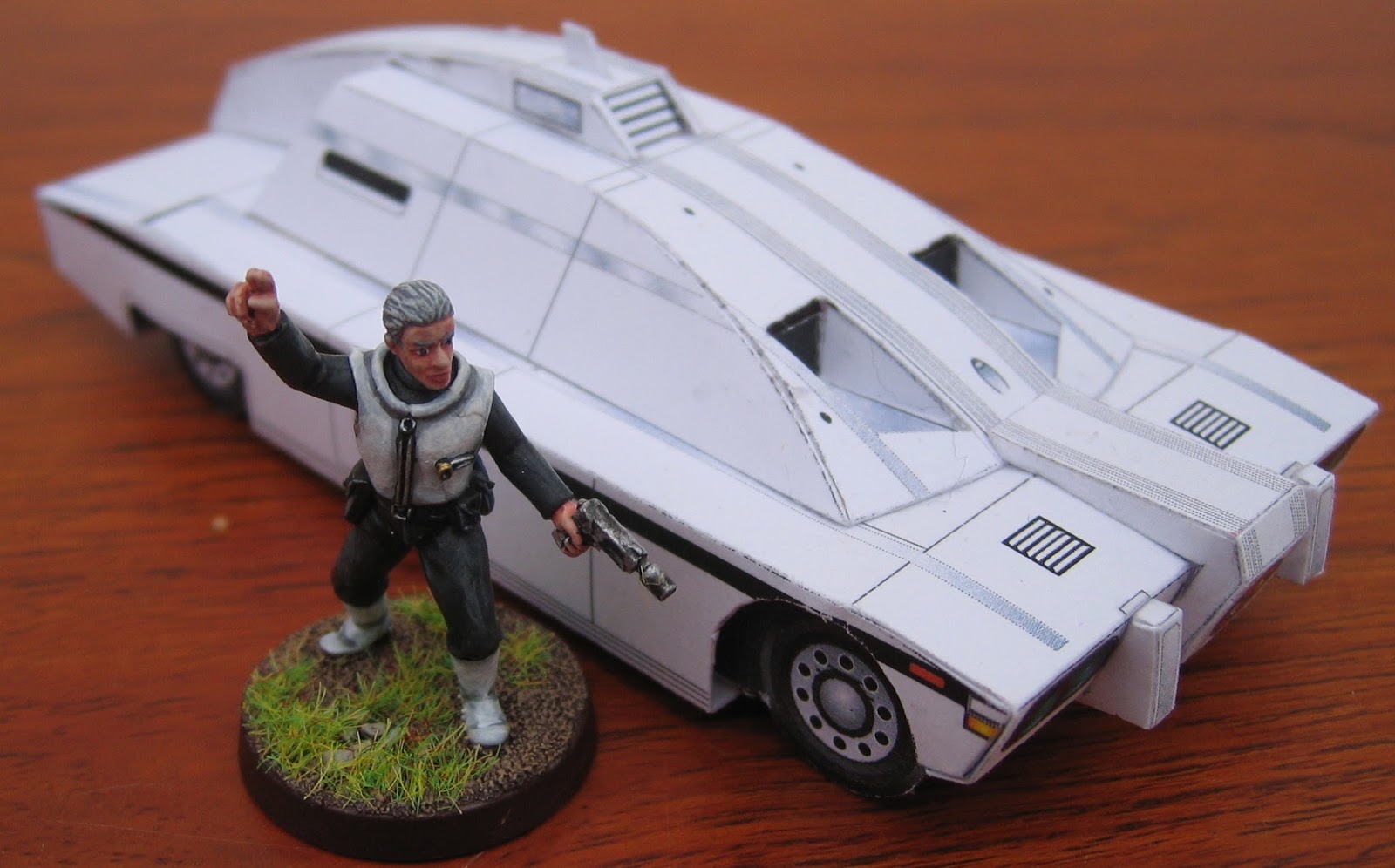 Colgar6 and the Infinite Legion of Toy Soldiers: Captain Scarlet ...