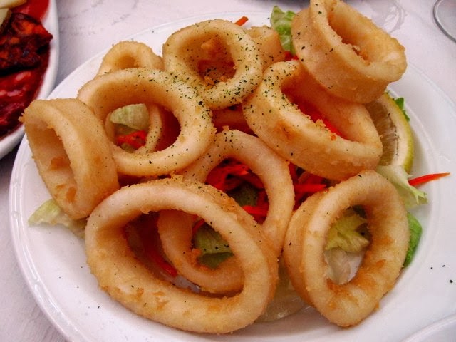 TYWKIWDBI ("Tai-Wiki-Widbee"): Fake calamari made from pig rectums?