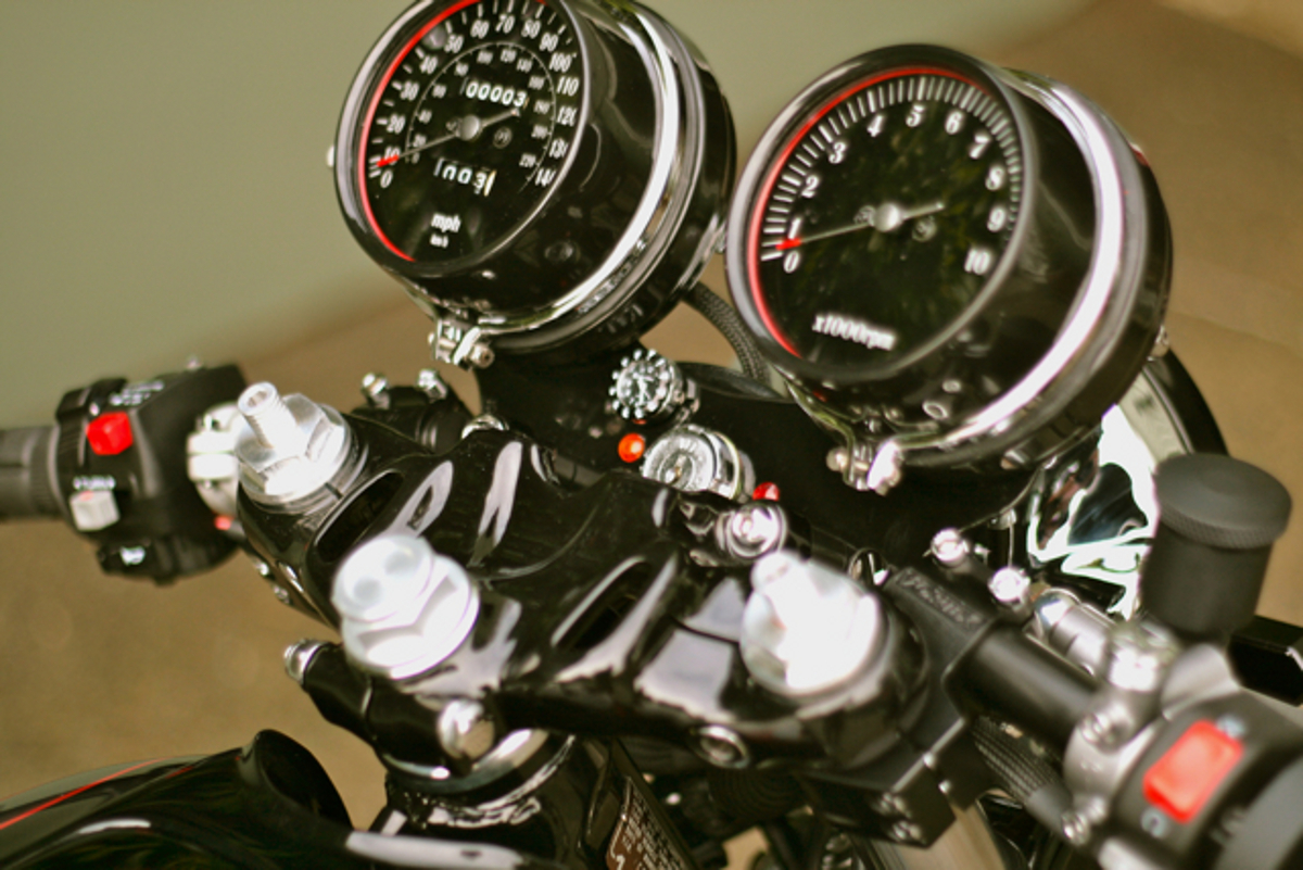 Cling on for dear life !!!: CB750 Café Racer - By Tige Eakin