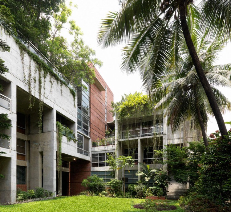 Biography: Architect Rafiq Azam/Shatotto