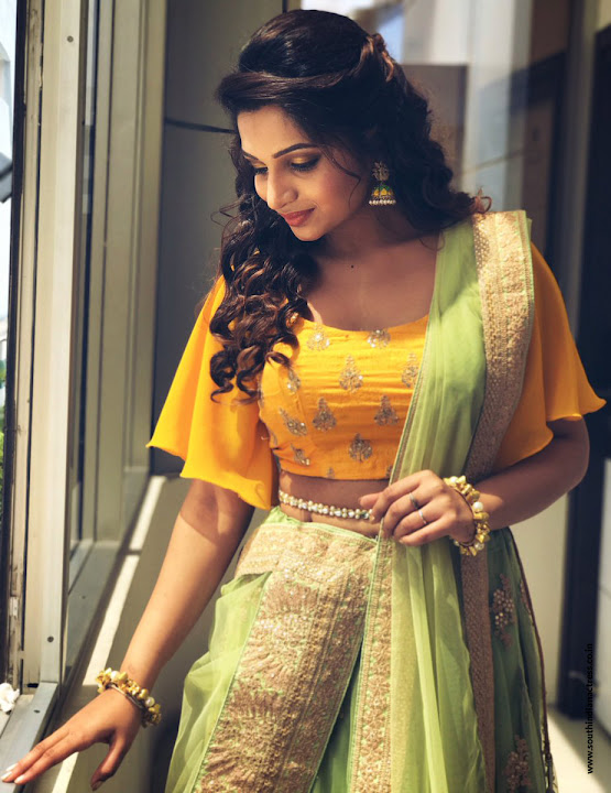 Nakshatra Nagesh - tv actress photo shoot stills - South Indian Actress