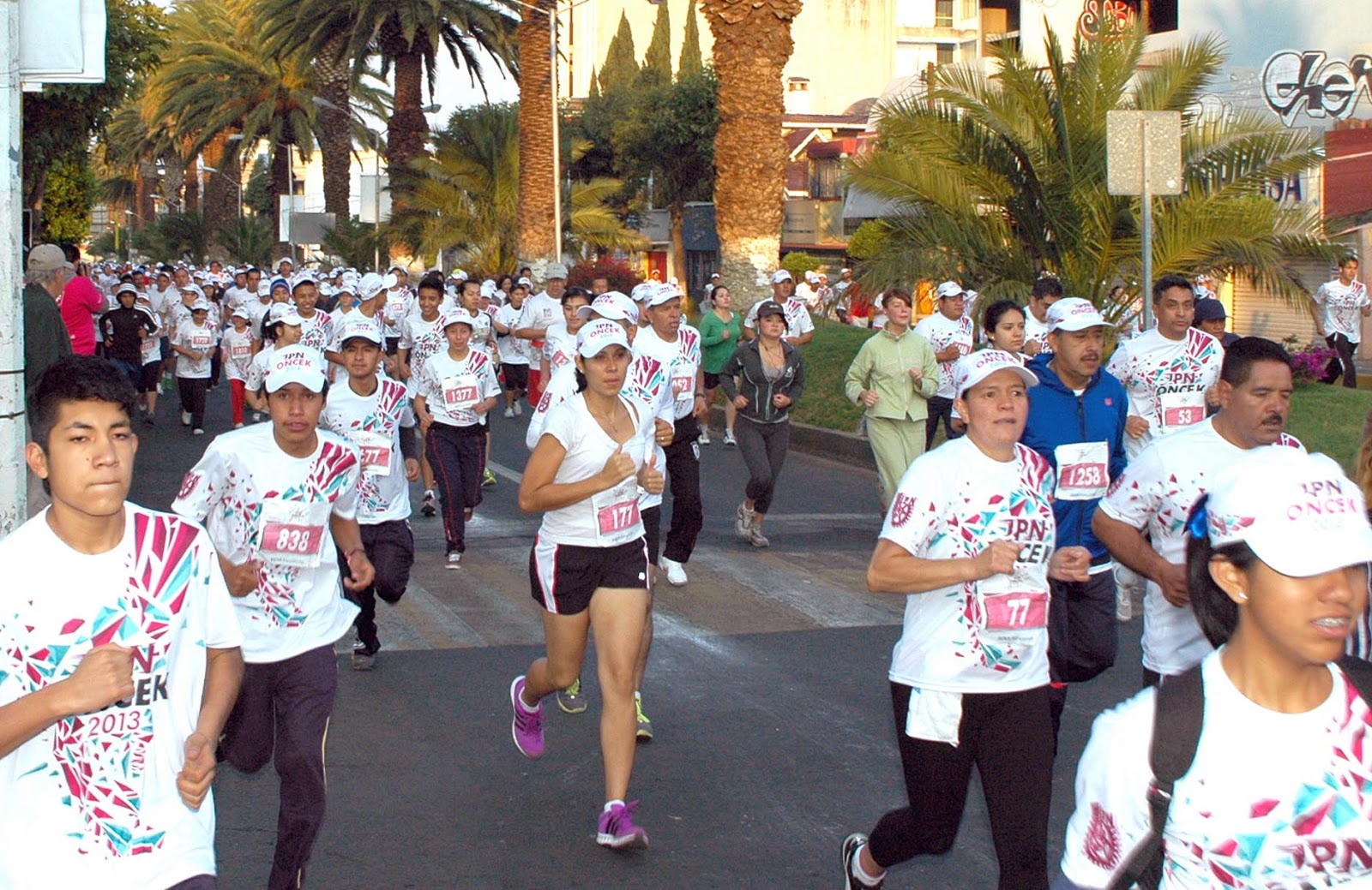 LOS MEJORES DEPORTES DEL IPN: ATLETISMO