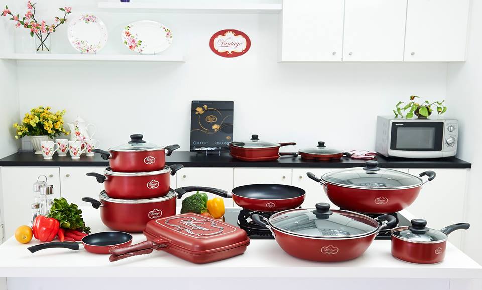 Eman Norsha Enterprise (NS0108363-X): Set Pinggan/ Set Periuk berjenama