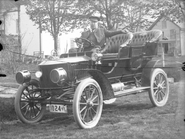 Foto-foto Mobil-Mobil Uap di Masa Kejayaannya