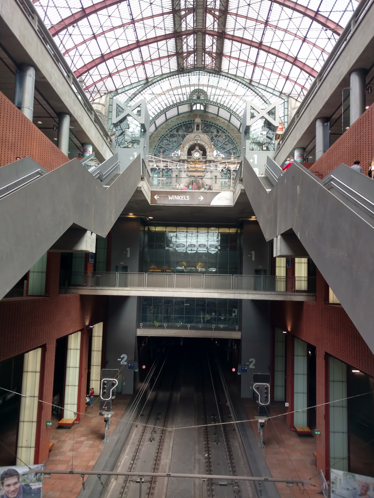 EntreVoir: Antwerp Central - Gare d'Anvers-Central