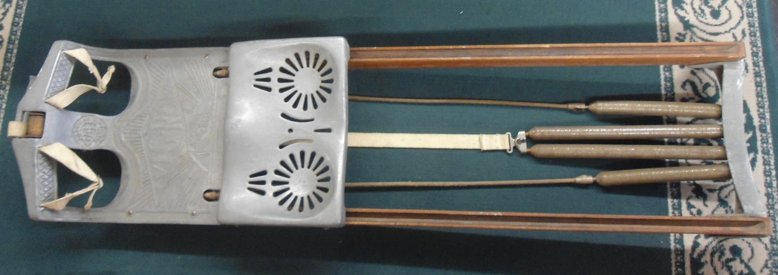 Phoebes Hidden Treasures ~ Antiques and Collectibles Blog: Antique Vig ...