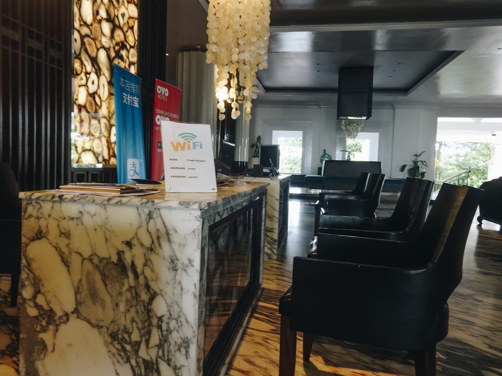 MENGINAP MURAH DI THE RICH PRADA HOTEL BALI DENGAN OYO - HelgaChrist