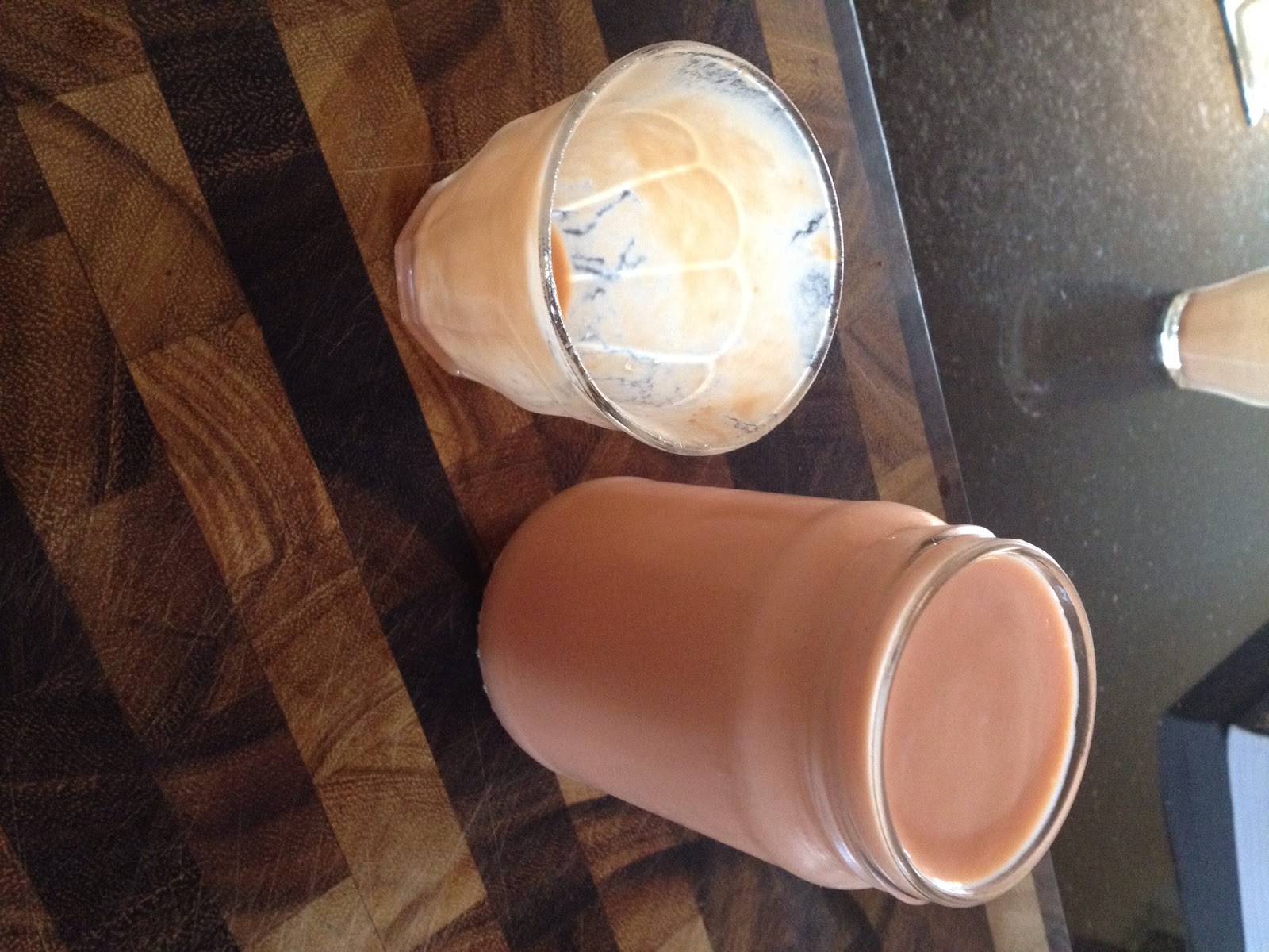 Cuban/Aussie: Mamey milkshake./ Batido de Mamey.