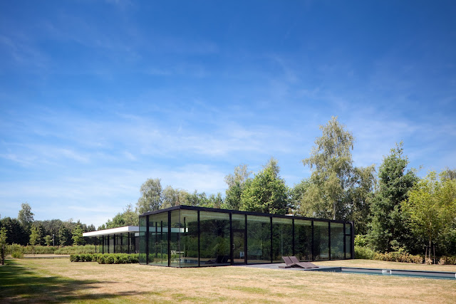 Ultra Modern Minimal Glass House