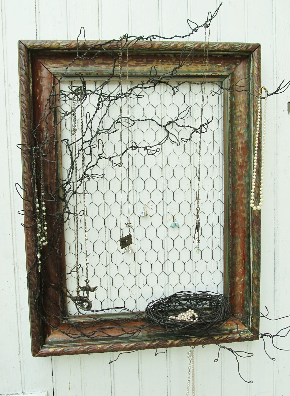 Sassytrash: Salvage, repurposing and wire projects