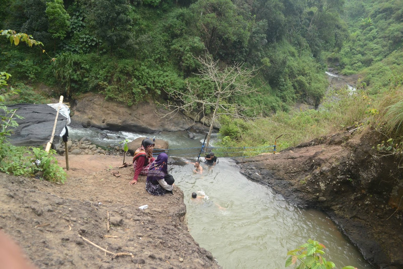 Yuk Berenang di Curug Jeglong Sambil Main Outbond - Wisata Kendal
