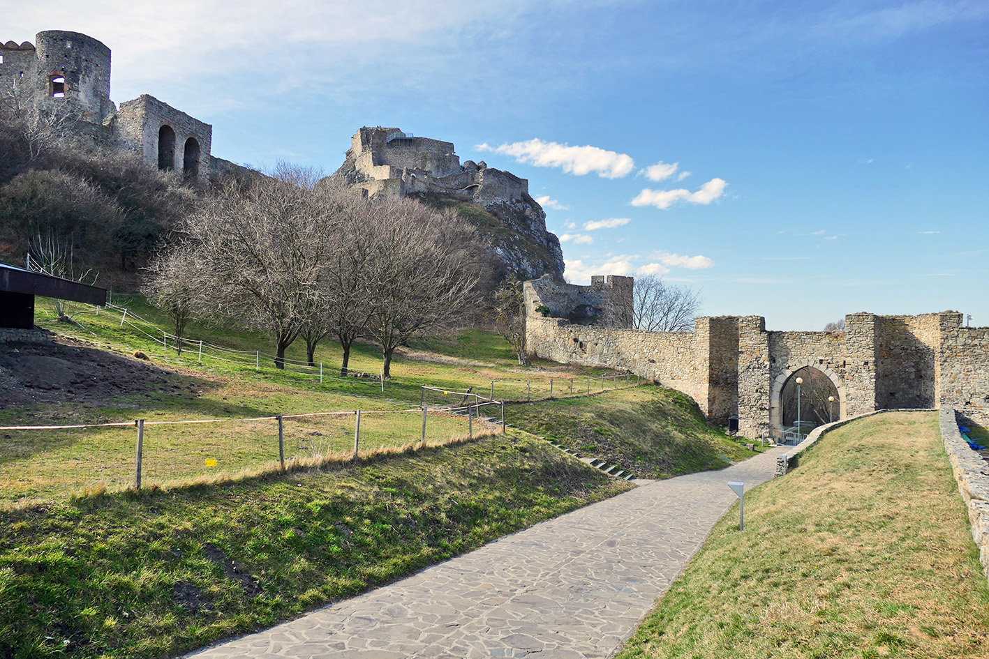 Andreas Adelmann ©: SK: DEVIN HRAD - BURGRUINE THEBEN