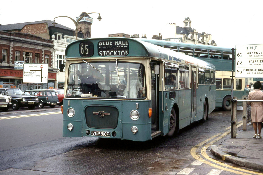 Wonderful Pictures of Buses in England From Between the 1970s and '80s ...