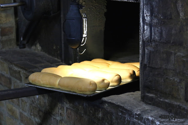 KAMUNING BAKERY CAFE: A Taste of History | Food In The Bag