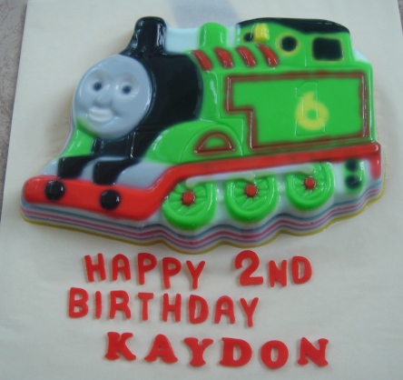 Yochana's Cake Delight! : Percy train