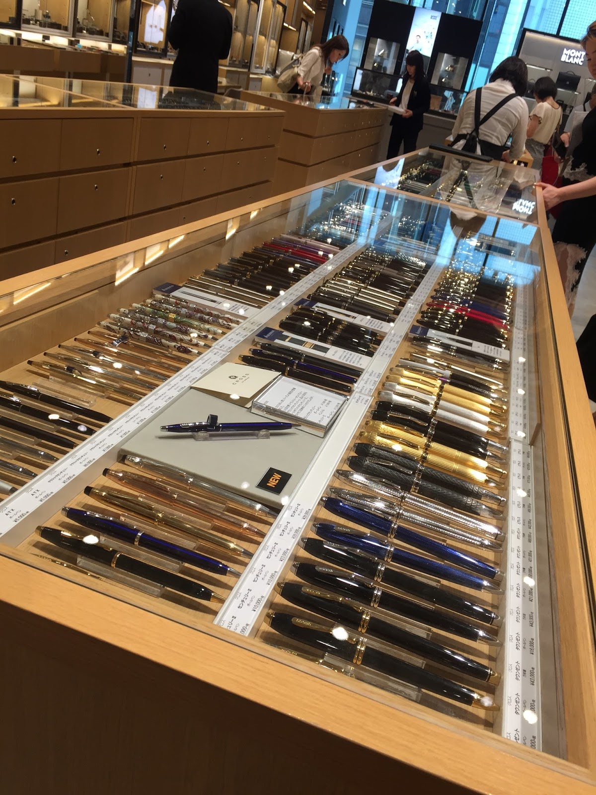 Vancouver Pen Club: June & Bart's Japanese Pen Store Adventures!
