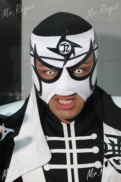 ESTRELLAS DEL RING.: "Sepultare la leyenda de Octagón" Pentagón Jr.