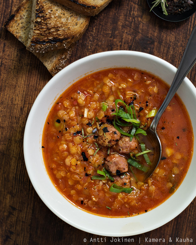 Mausteinen linssi – chorizokeitto | Red Lentil and Chorizo Soup ...