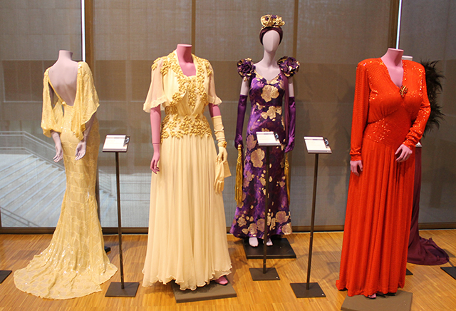 Vístete de Ópera, MUSEO DEL TRAJE - SUGAR LANE