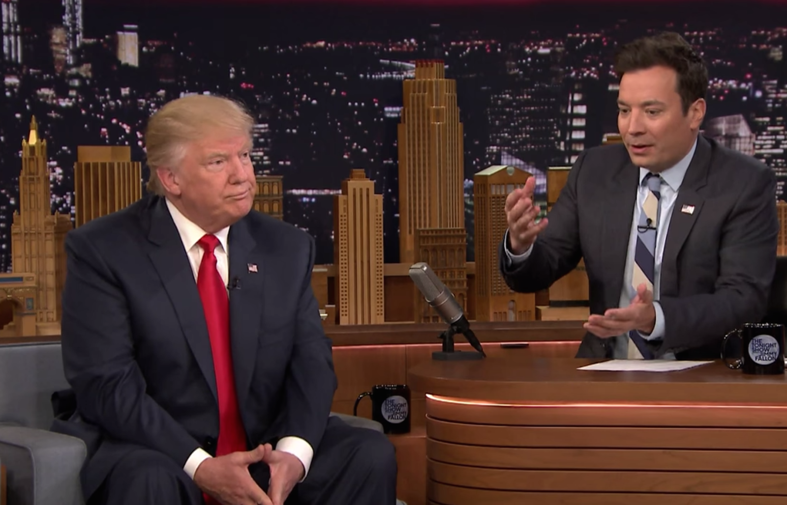 Body Language & Emotional Intelligence: Nonverbal Communication ...