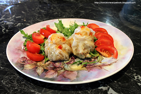 Low Calorie Recipe Book: Giant Mild Chilli Chicken Dim Sims with Salad ...