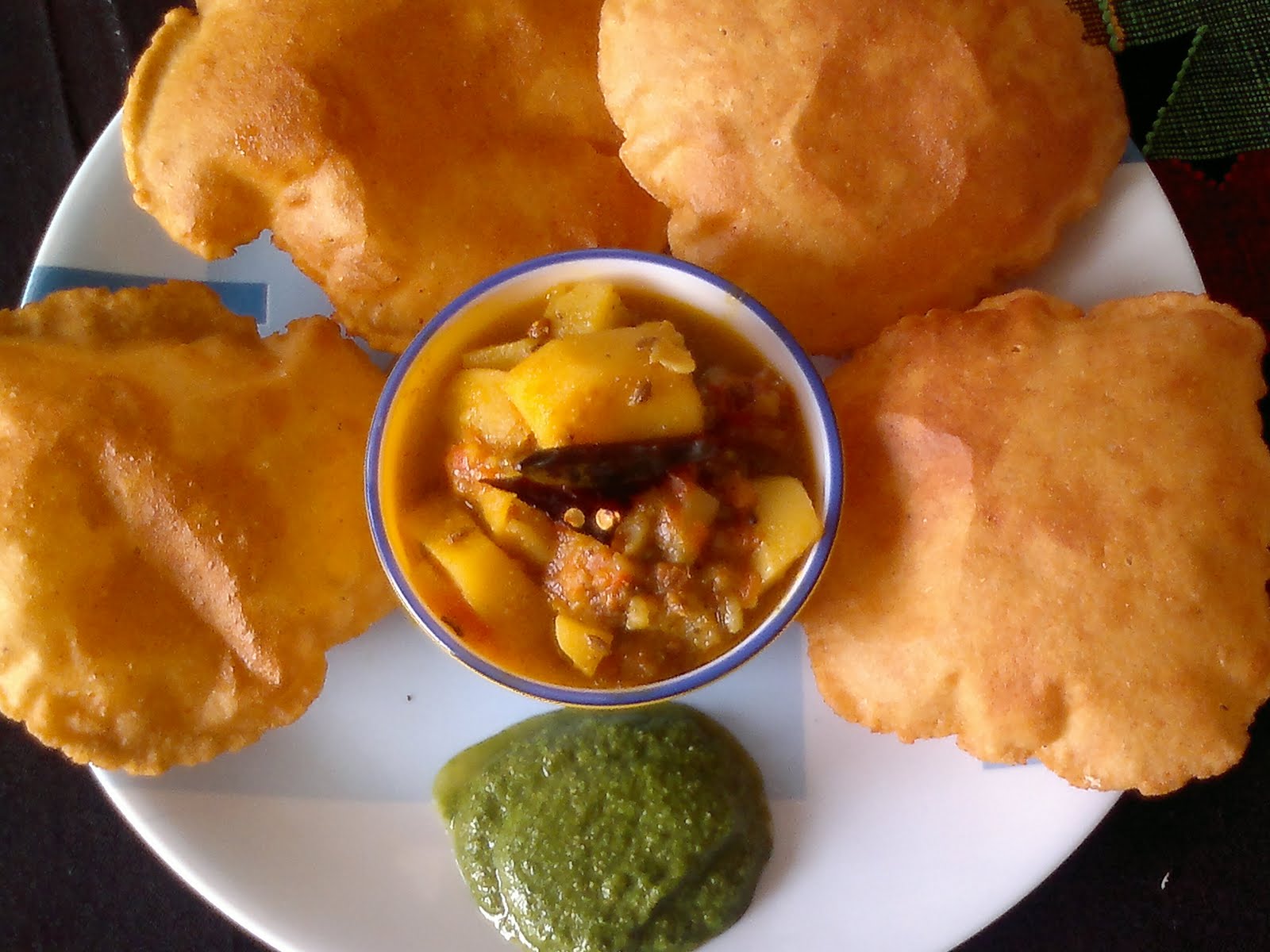 Mazedar Recipes: Paneer poori and aloo ki subji
