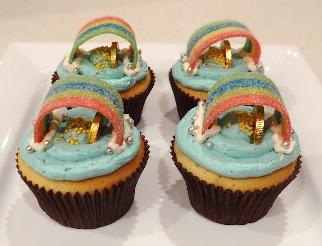 honey & lulu: Rainbow Birthday Cupcakes