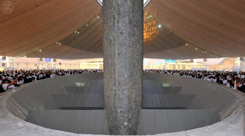 Hidup Biar Allah Sayang: Gambar Suasana Haji 2011 - Melontar Jamrah ...