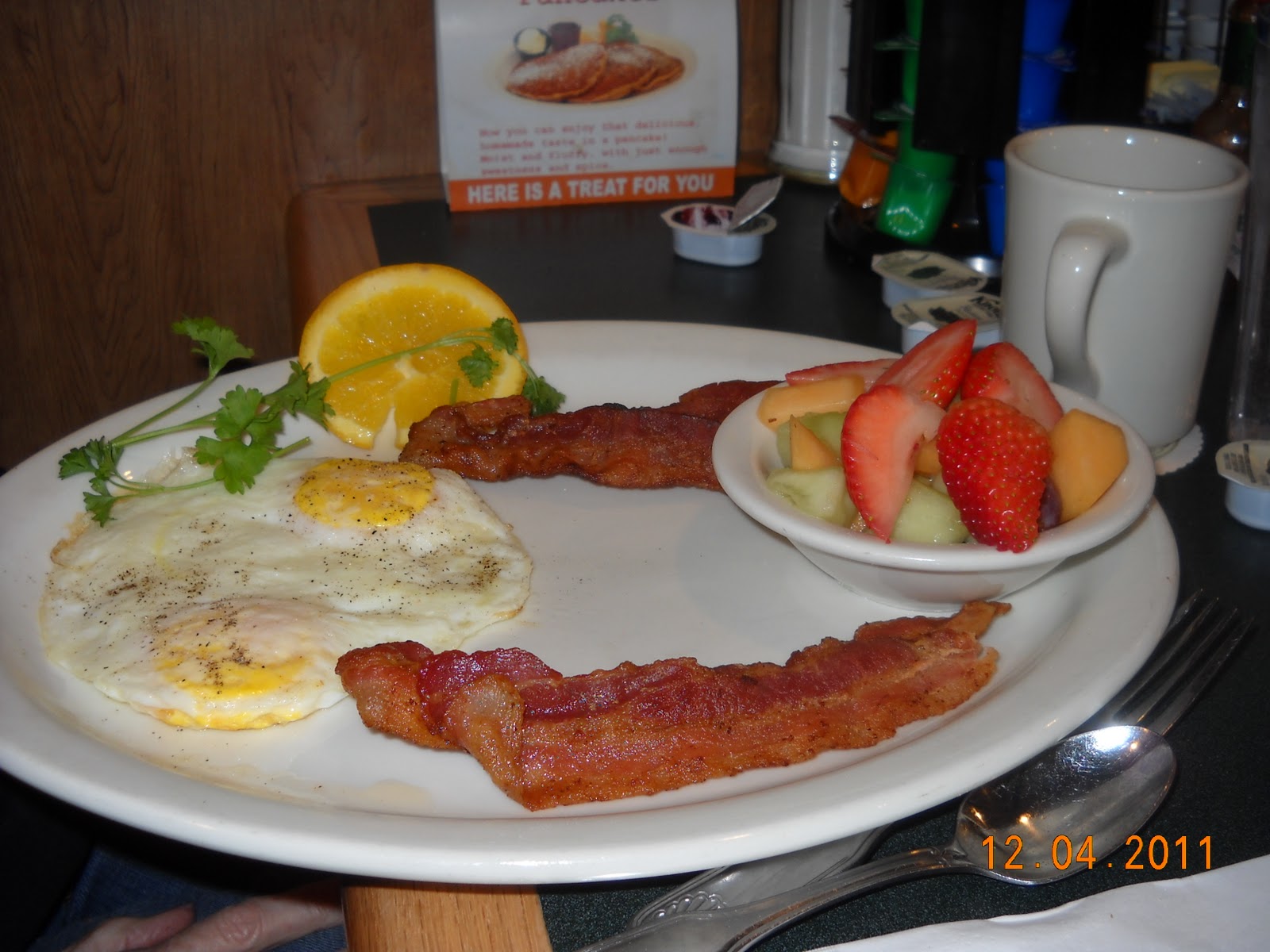 Eating My Way Through OC: Fulfilling Breakfast at Flappy Jacks