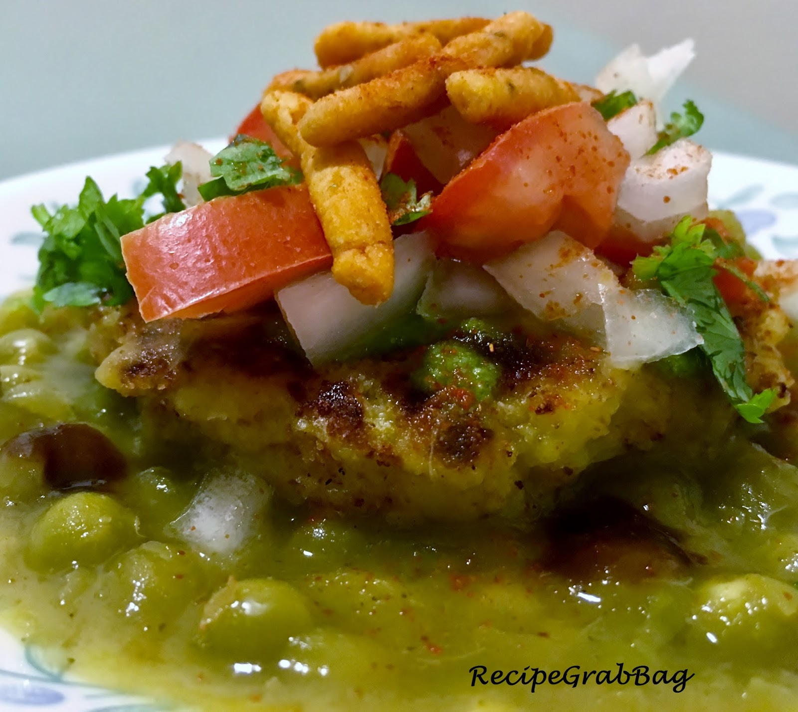 RecipeGrabBag: Ragda Patties - Mumbai special!