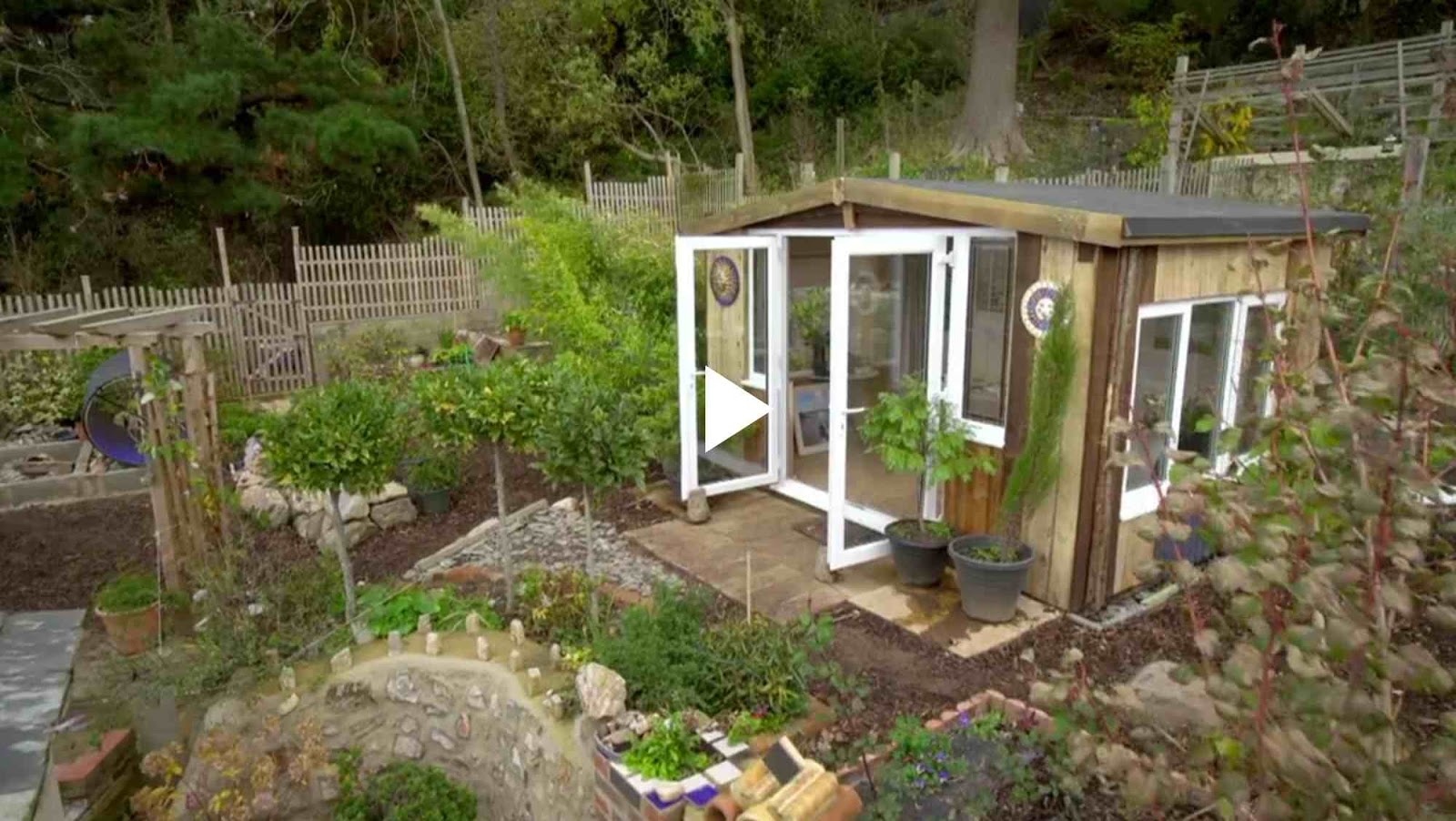 Shedworking: Amazing Spaces writing den