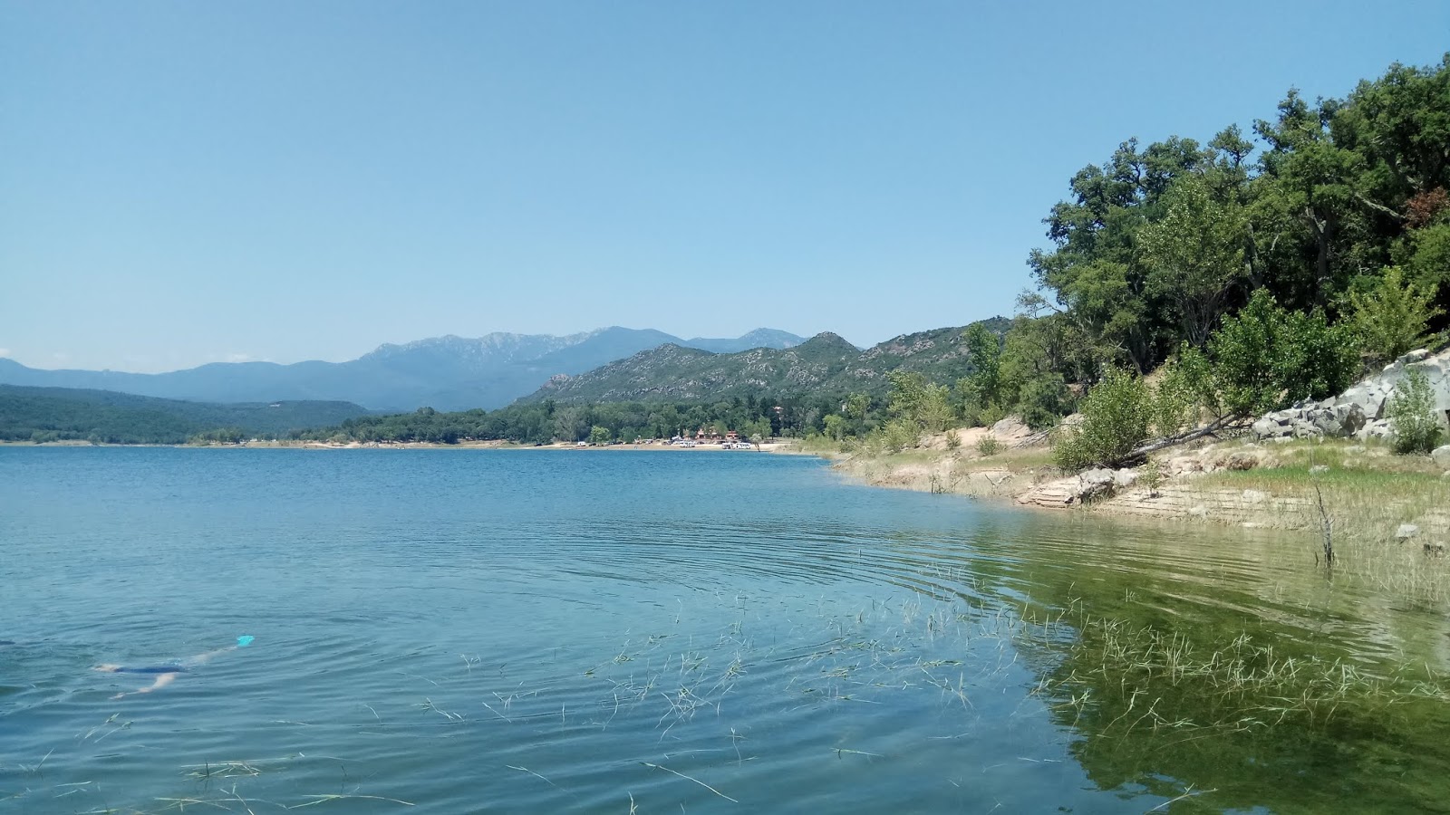 PLAYA DE DARNIUS EN EL PANTANO DE BOADELLA