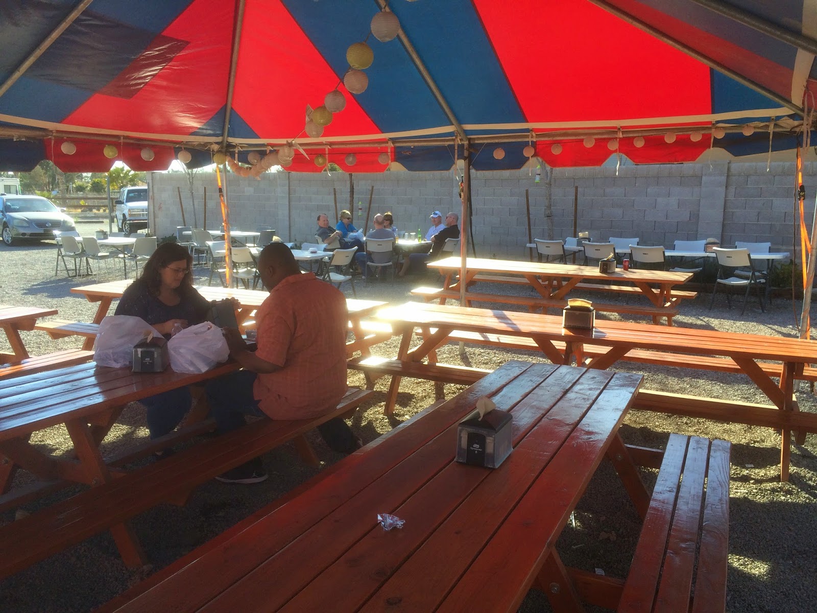 The Barbecue Fiend: John Mull's Meats and Road Kill Grill (Las Vegas, NV)