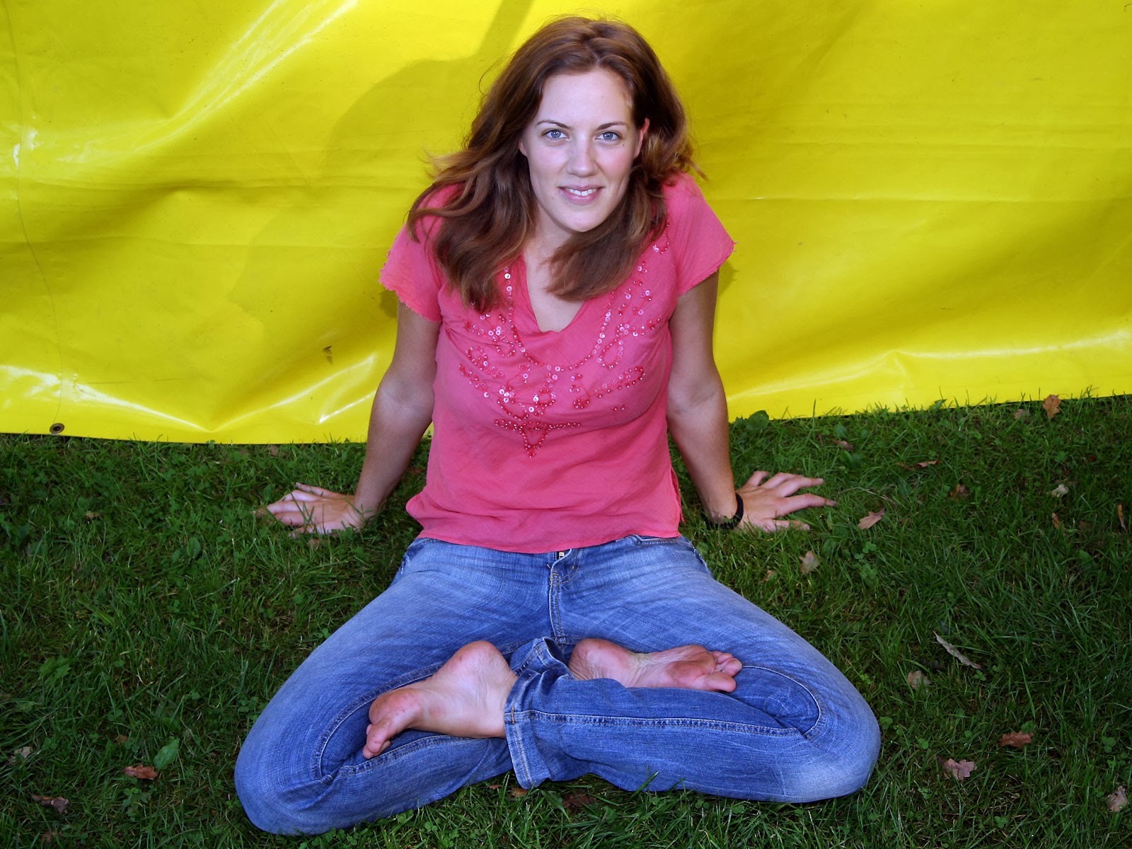 FeetXpress - A Dutch Foot Blog: Amateur street feet (part 2/2)